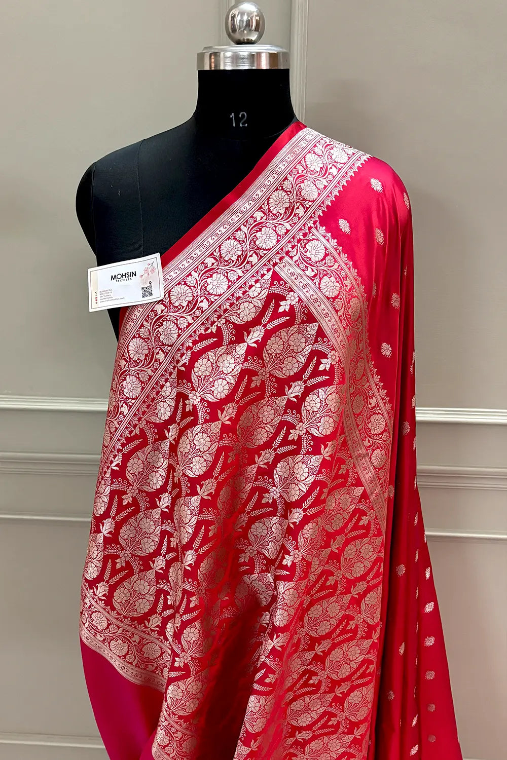 Pinkish Red Flying Buti Katan Silk Banarasi Saree – Mohsin Textiles
