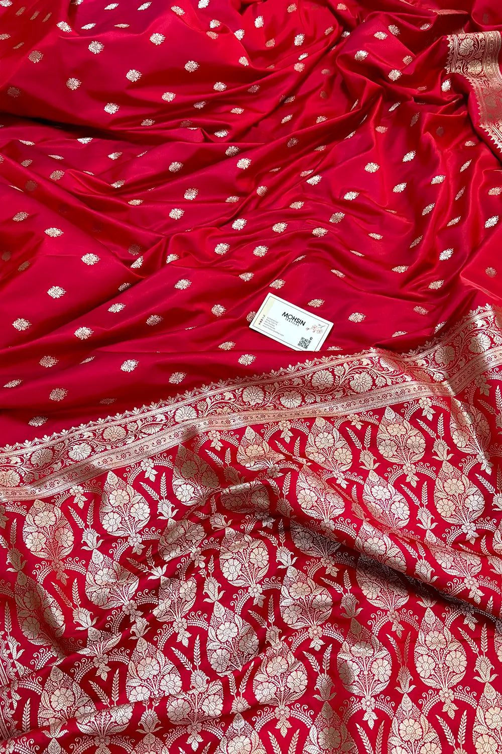 Pinkish Red Flying Buti Katan Silk Banarasi Saree – Mohsin Textiles