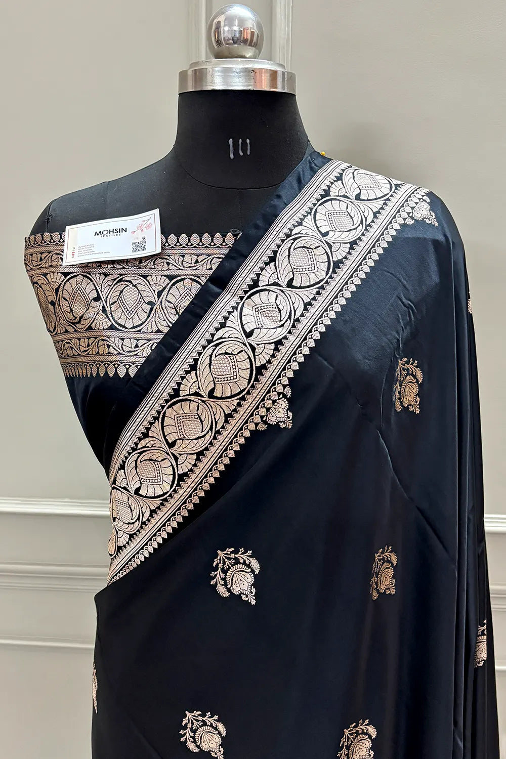 Black Kohinoor Buti Katan Silk Banarasi Saree – Mohsin Textiles