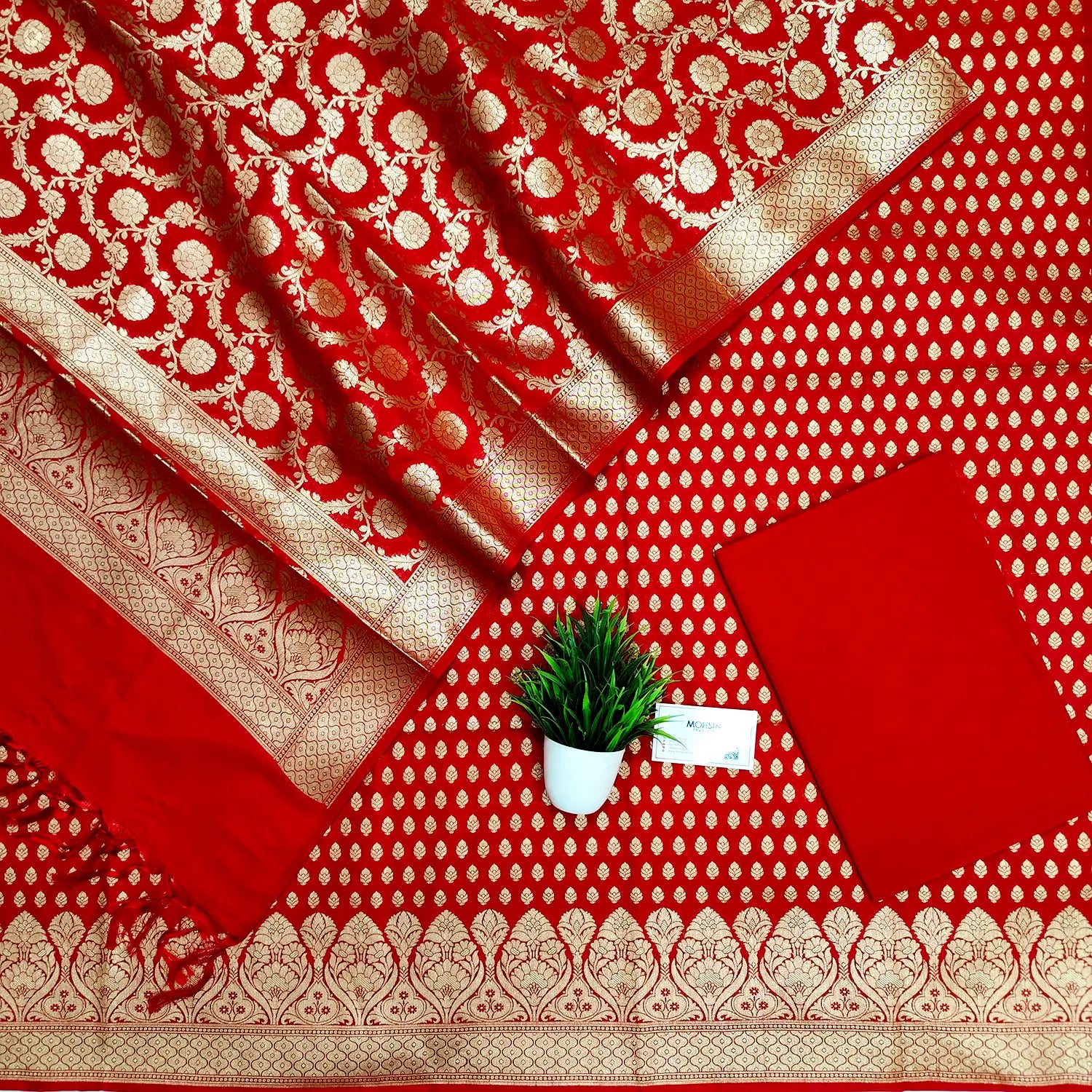 Red Kalli Buti Katan Silk Banarasi Suit – Mohsin Textiles